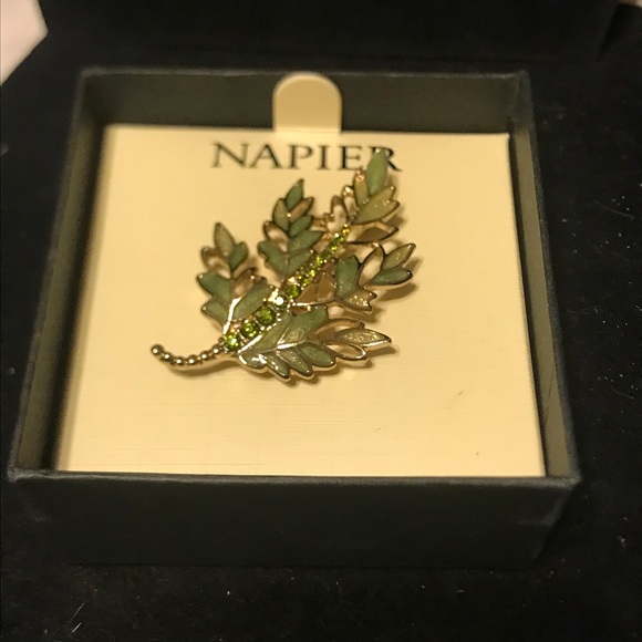 Napier | Jewelry | Vintage Nib Napier Leaf Brooch | Poshmark